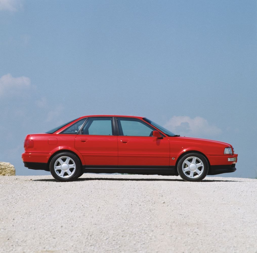 Audi S2 technical specifications and fuel economy